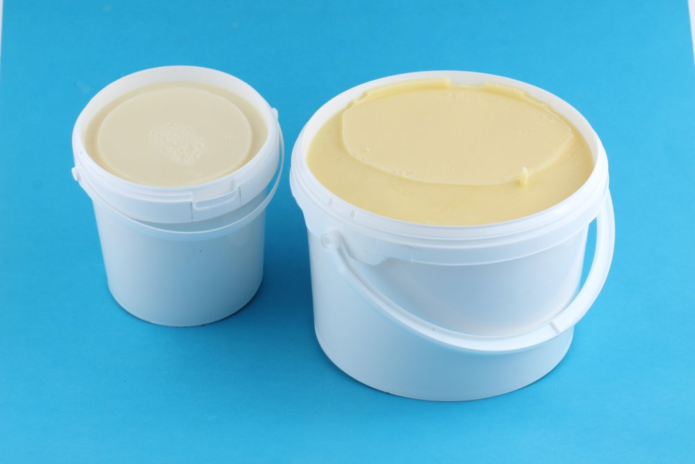 HOVĚZÍ TUK 100 % - Lůj pro sýkory - Počet ks: 1 kg :: KrmivaHulín